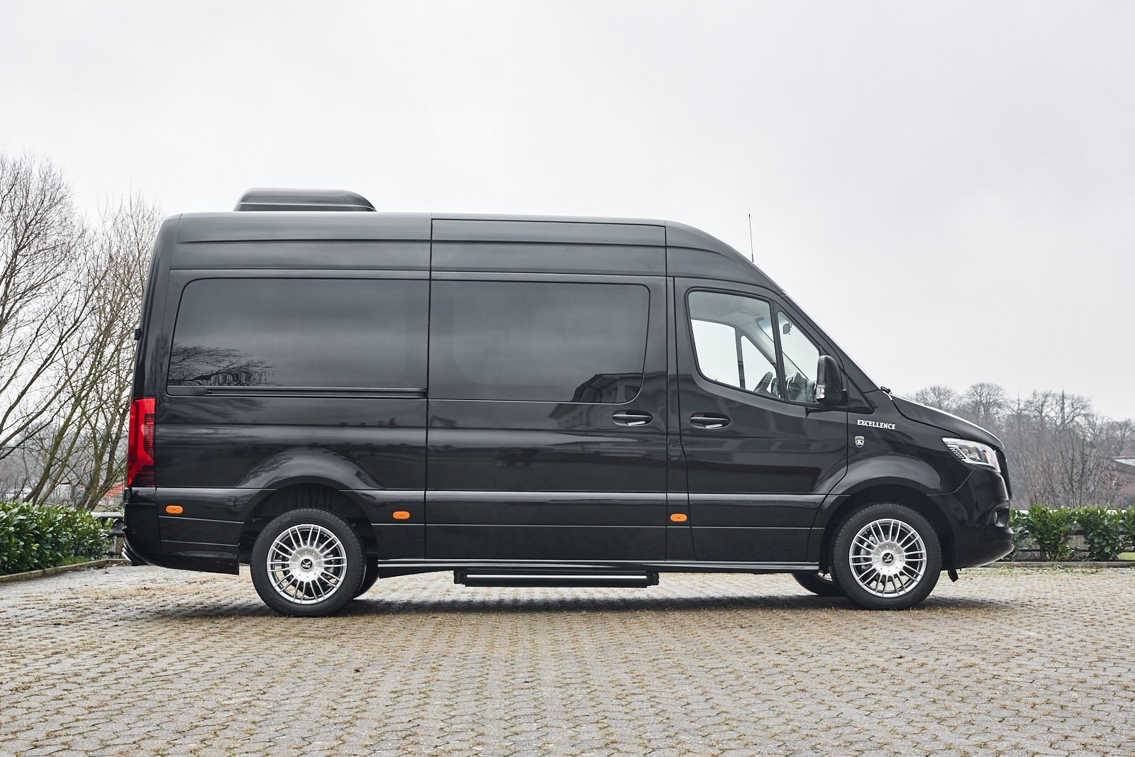 VIP Mercedes Sprinter - Vip Minibus / Van | Istanbul Limo